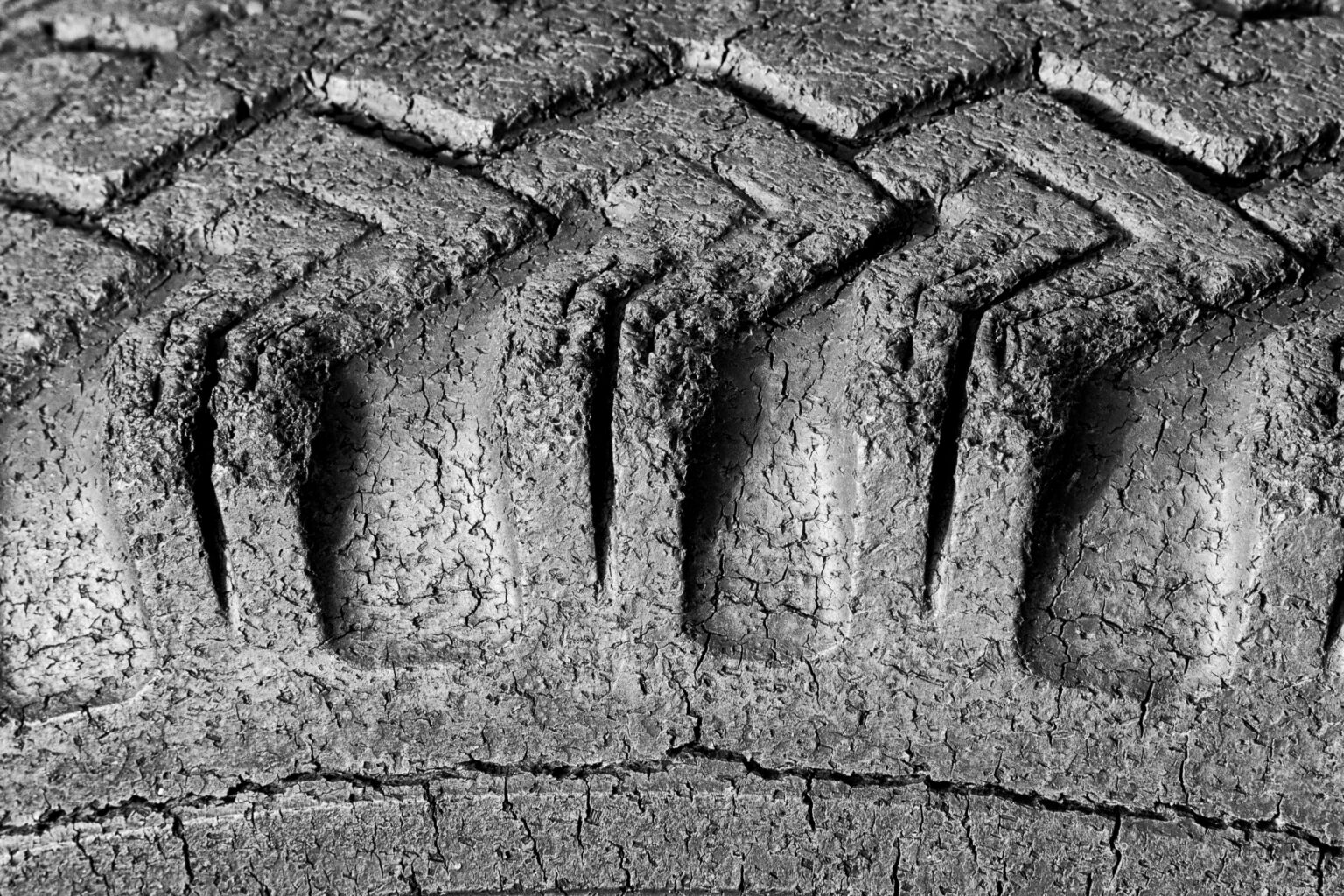 What You Need To Know About Vehicles’ Tires Cracking | Ray's Muffler ...